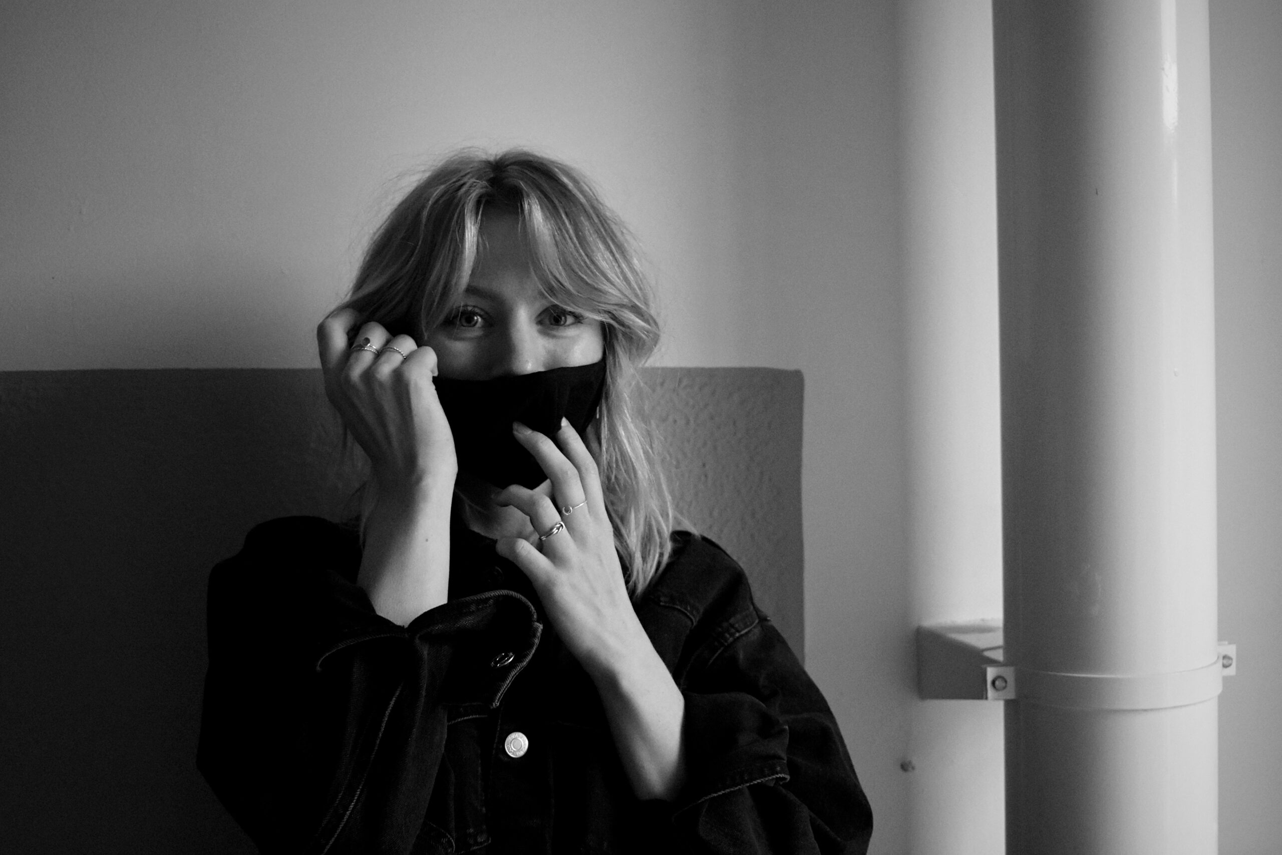 10 x je masker afzetten - Proud2Bme